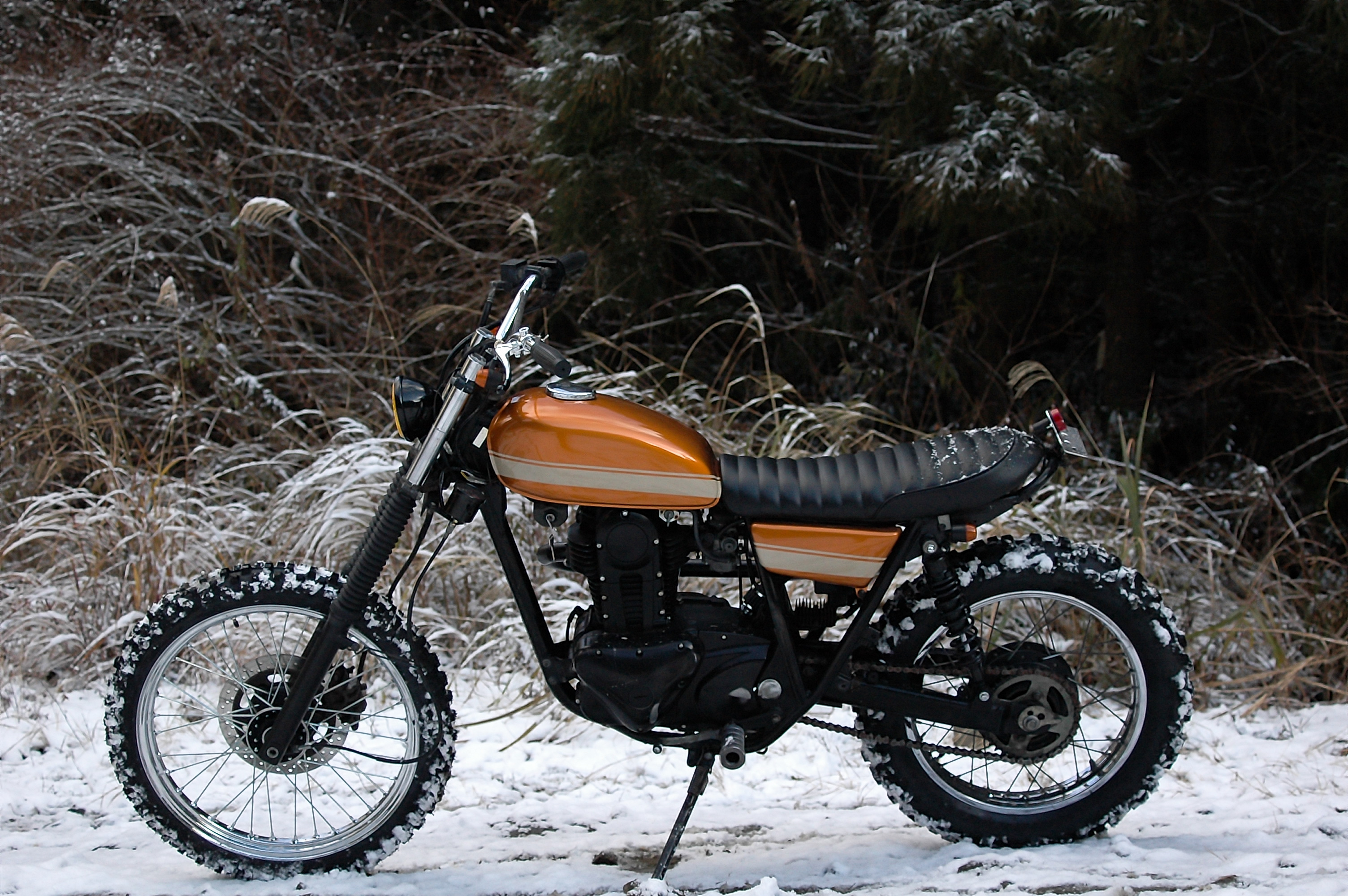 KAWASAKI 250TR OFF ROAD style – T-box