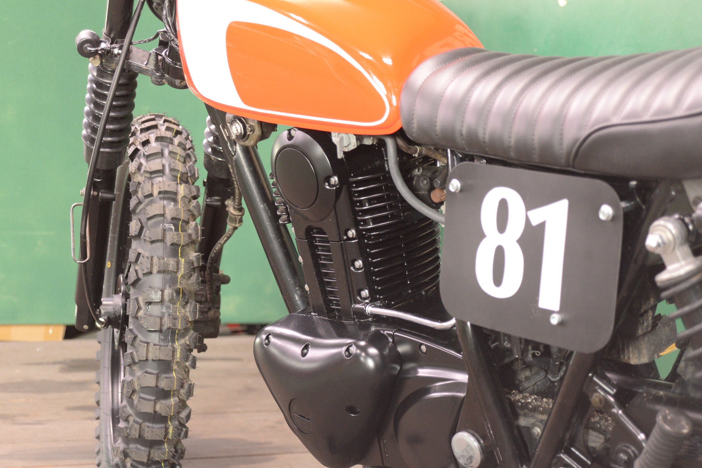 KAWASAKI 250TR T-BOX STYLE – T-box