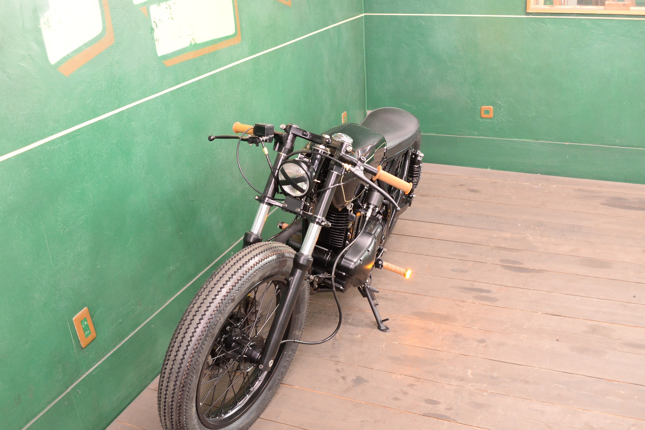 KAWASAKI 250TR TB STYLE – T-box