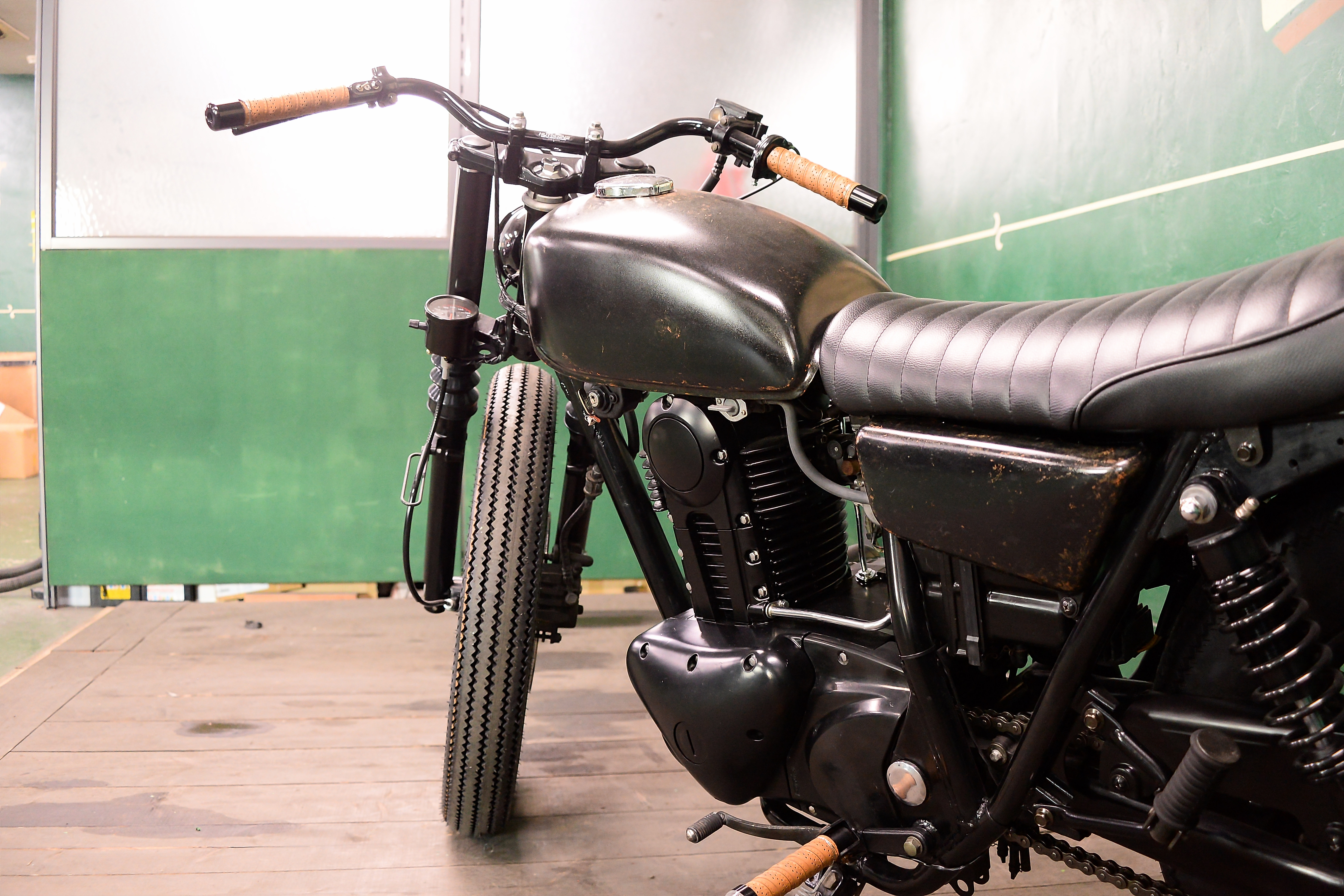 KAWASAKI 250TR bobber style – T-box